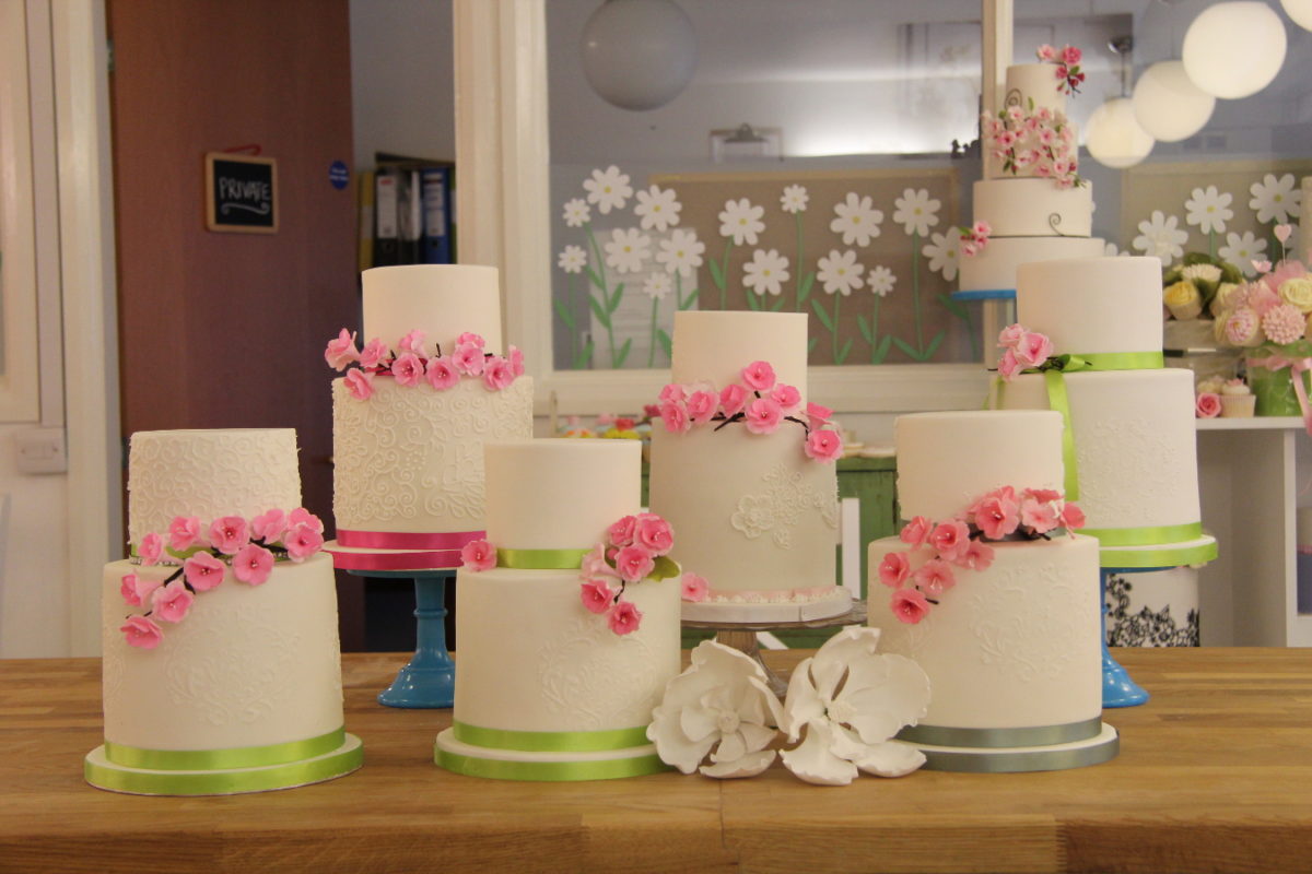 Tiered Wedding Cakes Class - Students Experience | Fair Cake